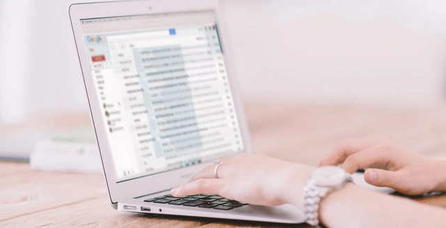 How to Write Winning Prospecting Emails: Examples and Tips